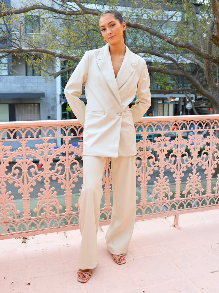 Romy Vegan Leather Boxy Blazer in Cream – Coco & Lola