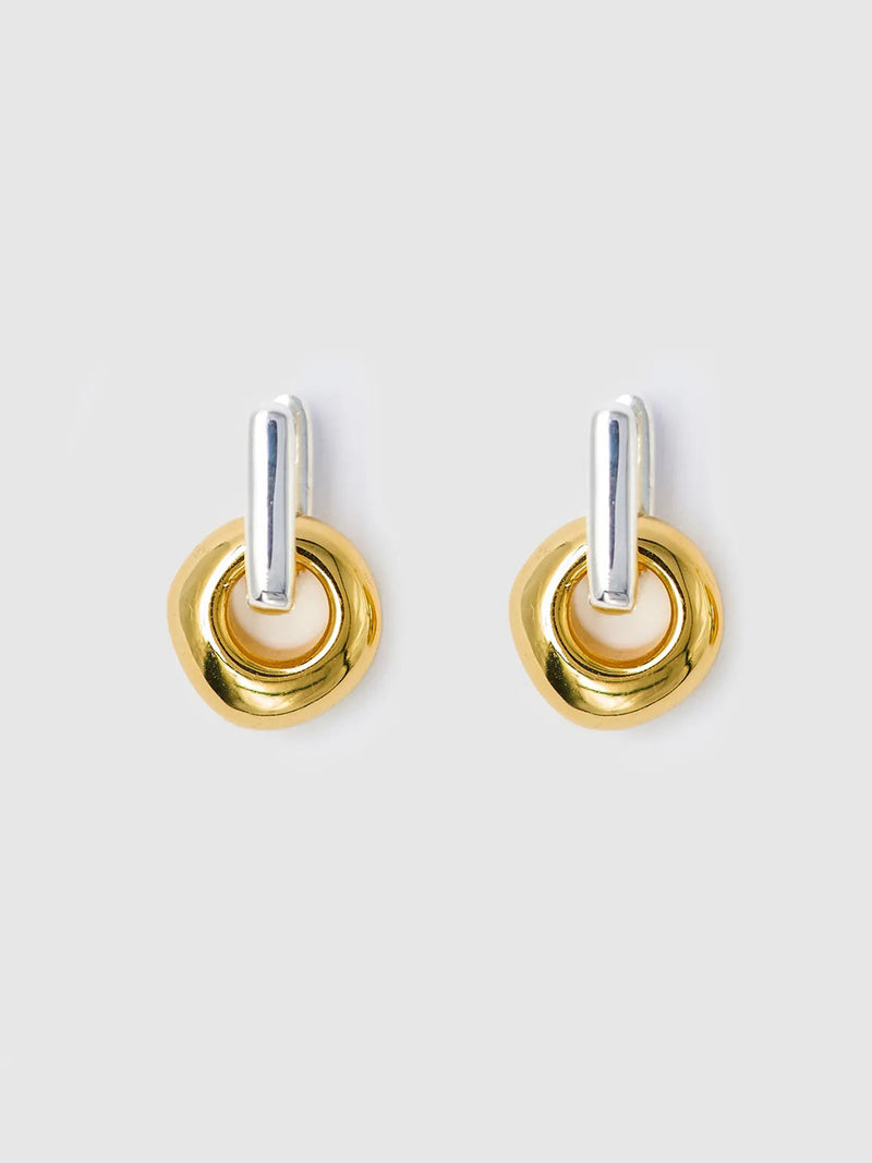 Mini Bloq With Pebble Earring in Gold - Coco & Lola